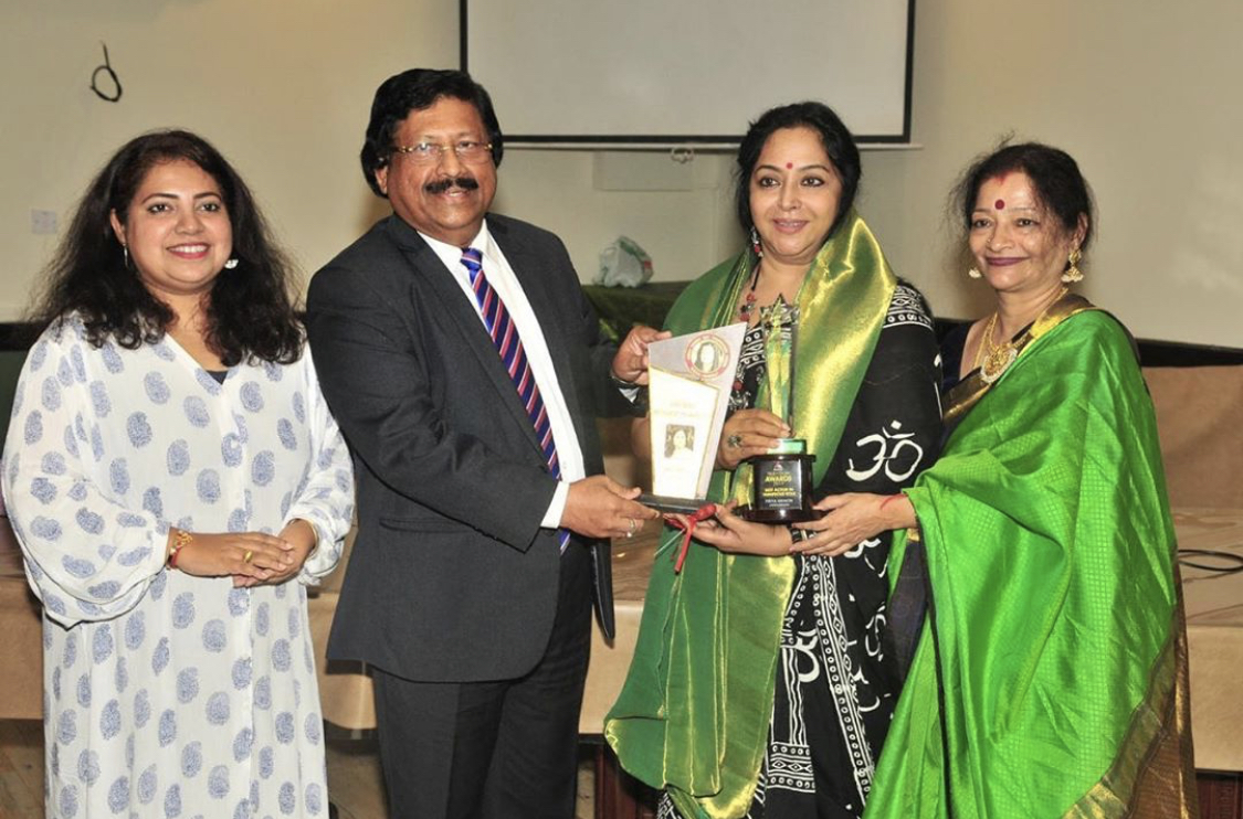Actress Priya Menon honoured in Oman - The Arabian Stories News