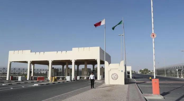 Commercial trucks from Oman allowed to enter Qatar via Saudi border ...