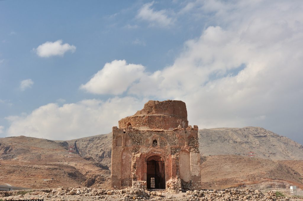 Oman to renovate ancient city of Qalhat - The Arabian Stories News