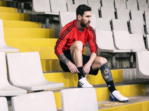Lionel Messi set to undergo medical at Paris Saint-Germain: Report ...