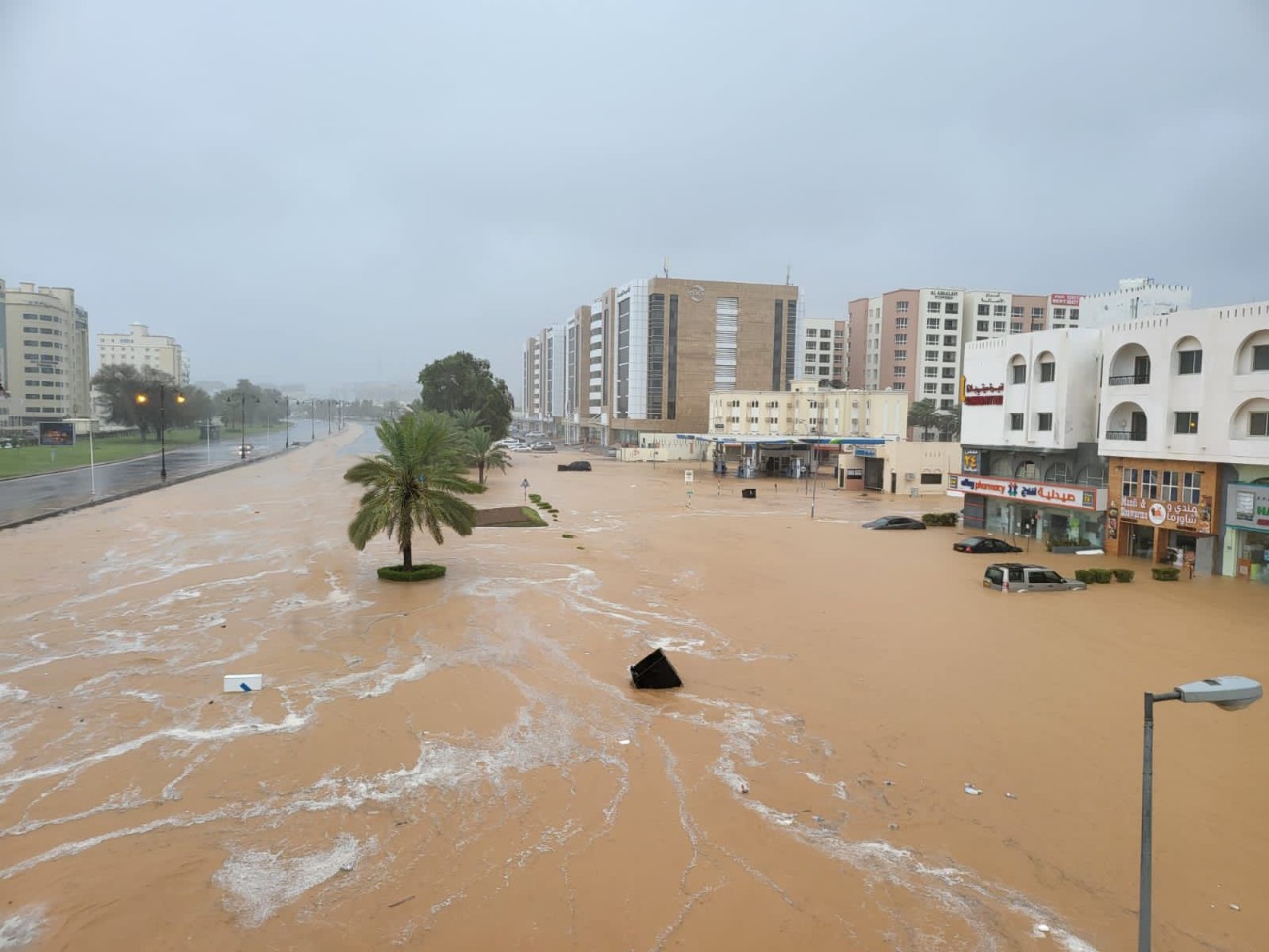 Cyclone Shaheen pounds into Oman - The Arabian Stories News