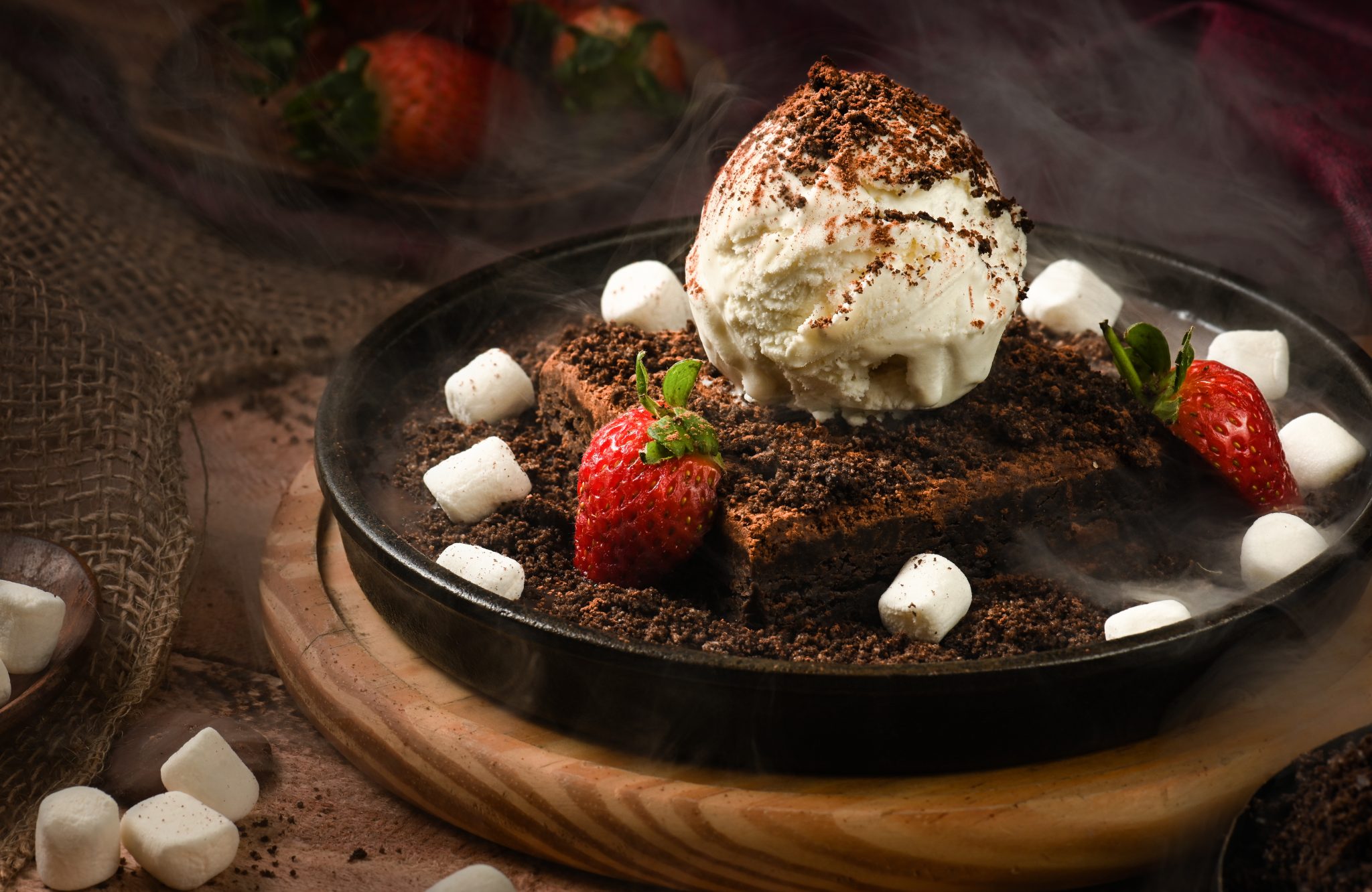 Molten Chocolate Café opens new store in Mall of Oman - The Arabian ...
