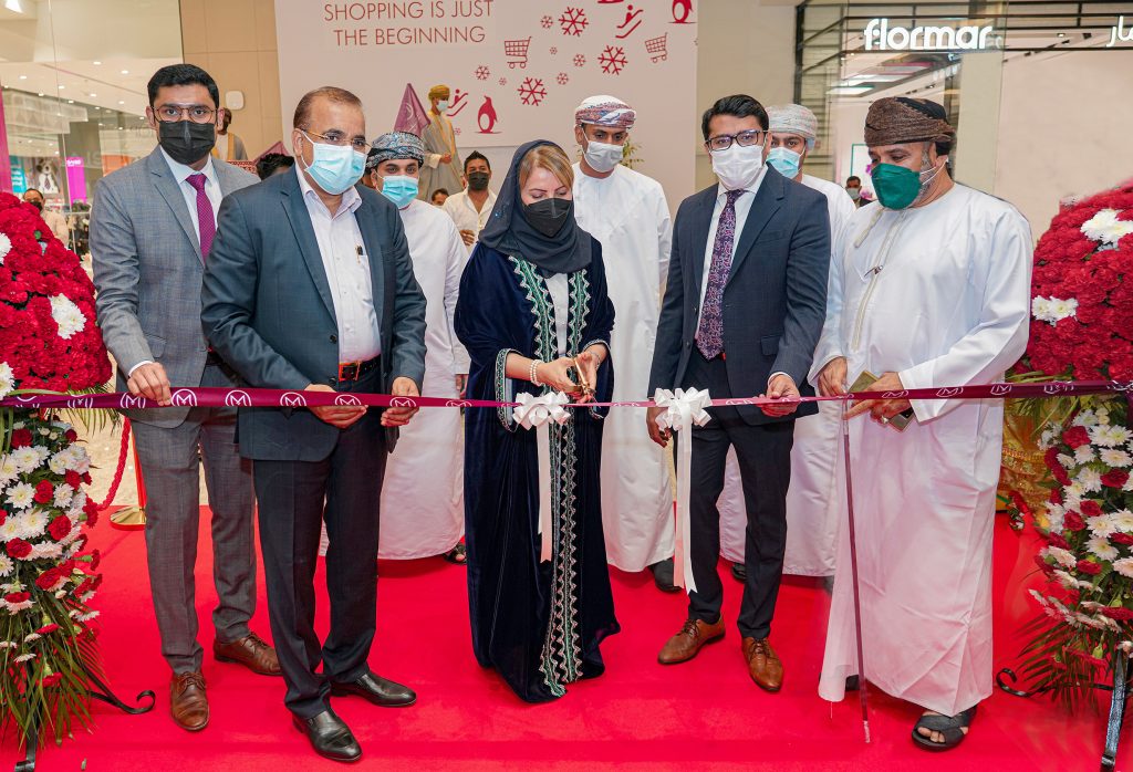 Malabar Gold & Diamonds opens two new showrooms in Oman - The Arabian ...