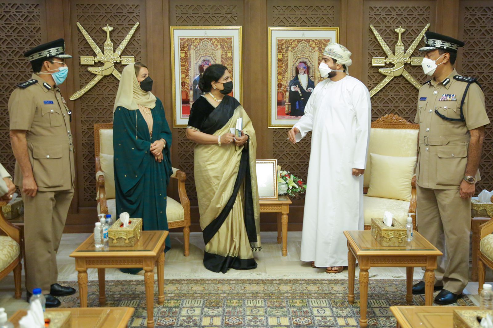 26 expats granted long-term residency visas in Oman - The Arabian ...