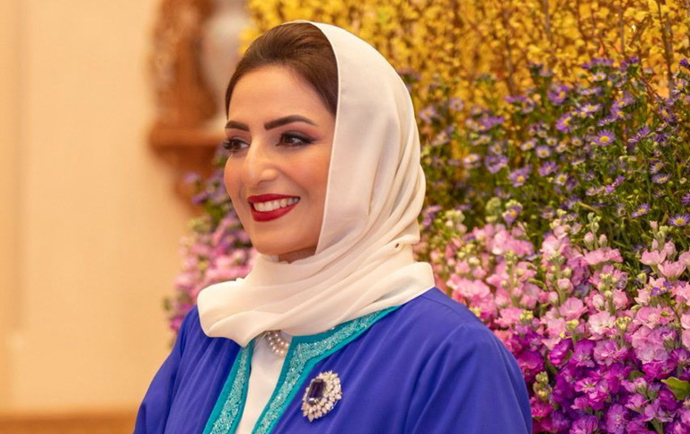 The Honourable Lady receives Colombian Ambassador - The Arabian Stories ...