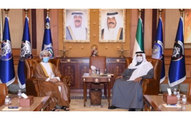 Talks to strengthen ties discussed between Oman, Kuwait - The Arabian ...