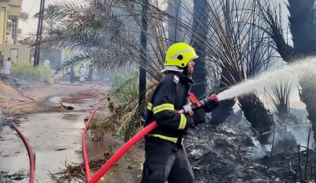 Fire breaks out in a farm in Oman - The Arabian Stories News