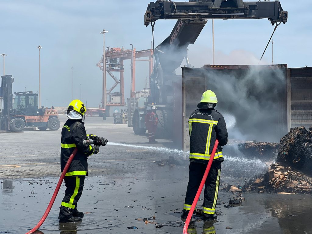 Fire breaks out in a high-rise in Oman’s Awqad area, 7 rescued - The ...