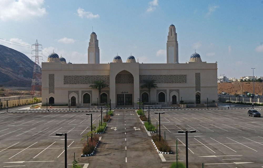 Oman’s Religious Affairs Minister inaugurates Al Salam Mosque in ...