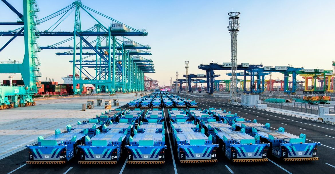 Huawei and Tianjin Port jointly built a driverless, zero-carbon ...