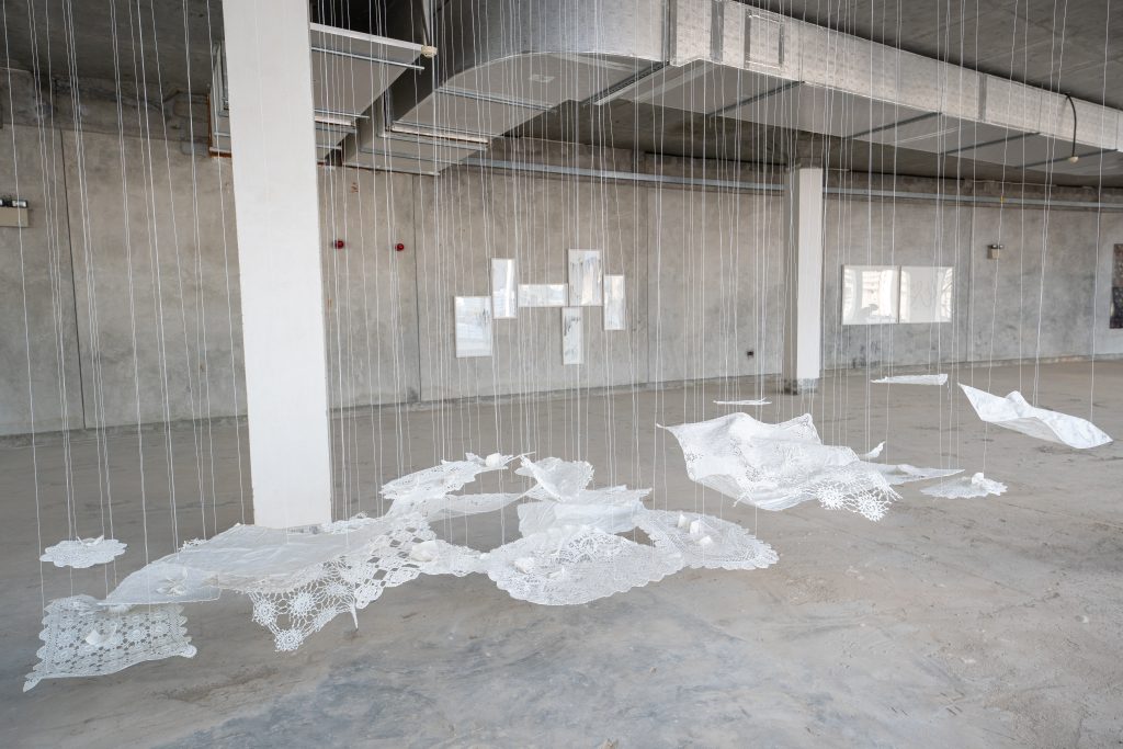 ‘Kullon Mena’ art exhibition explores scars of war and displacement ...