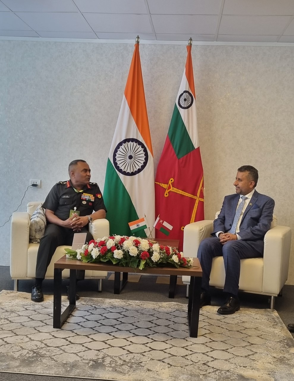 Oman’s Defence Ministry officials meet Indian counterparts at Aero ...