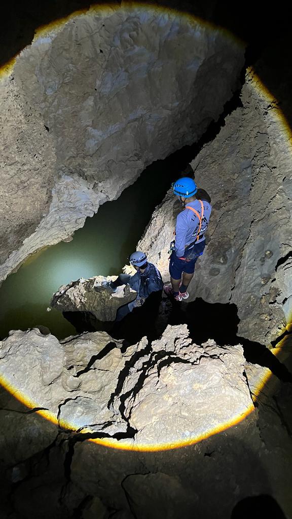 Oman Tourism: Explore the "Birkat Al-Sharaf Cave" in Jabal Hatt - The ...