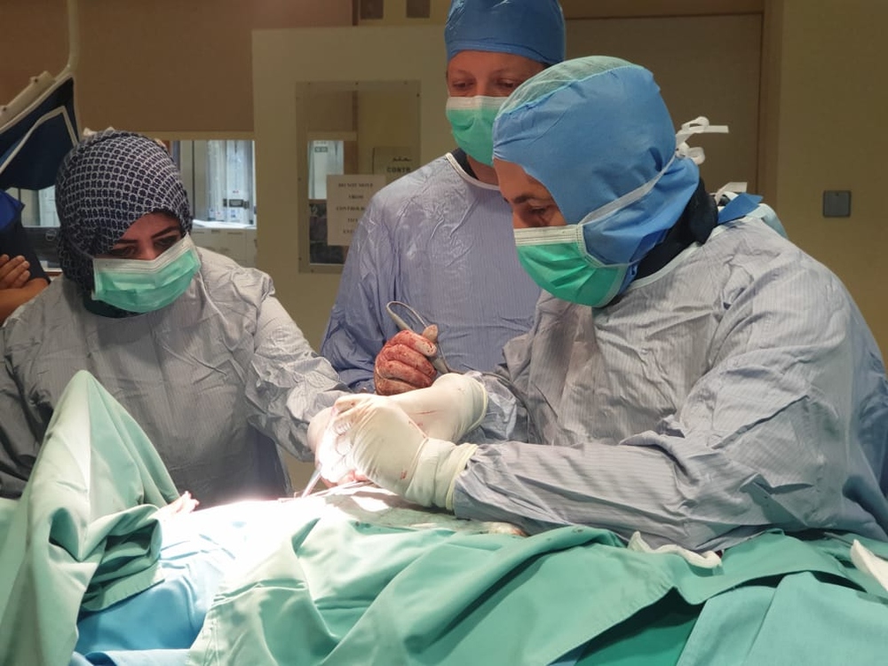 Specialized medical team performs complex surgery in Oman - The Arabian ...