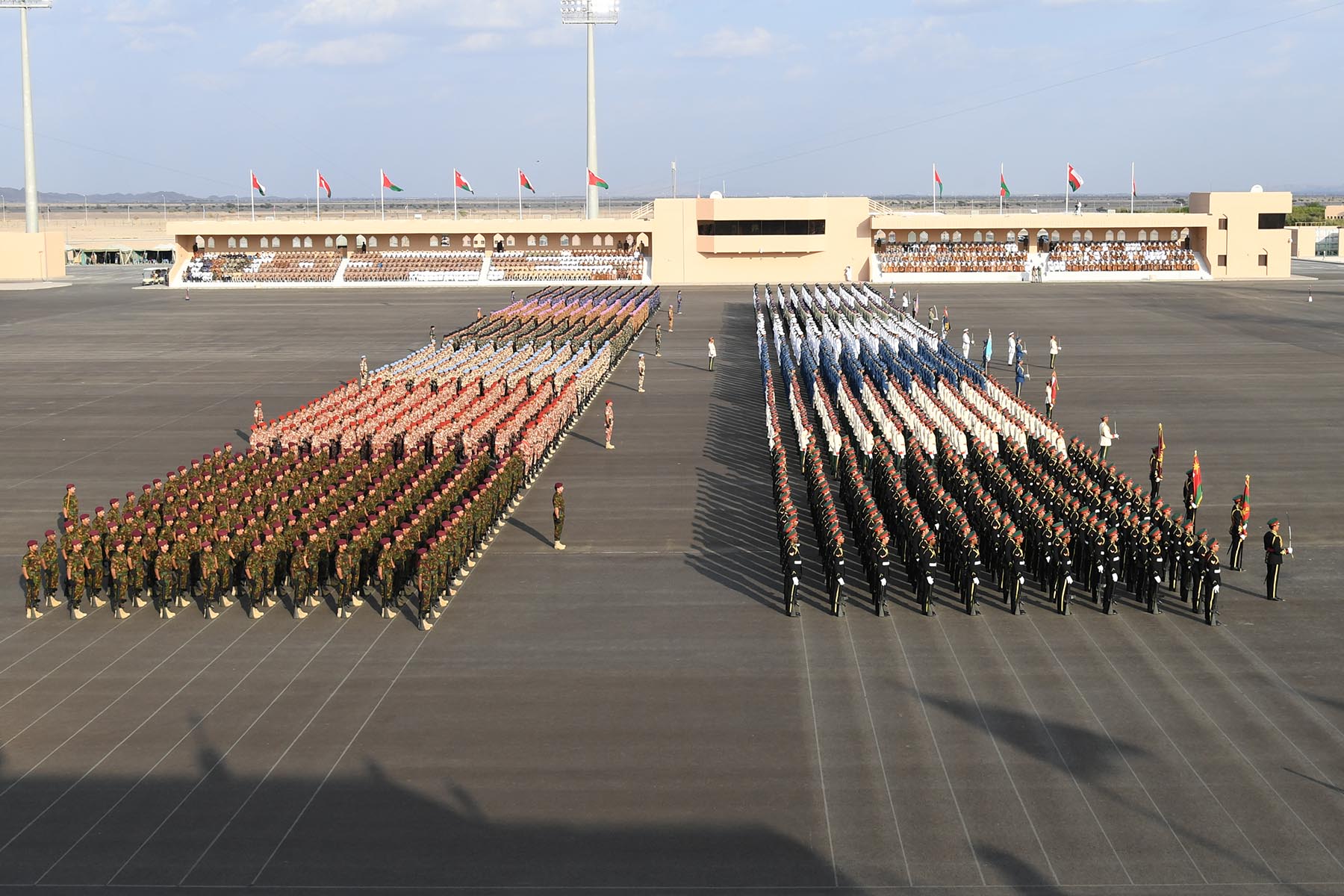 His Majesty Sultan Haitham presides over National Day military parade ...