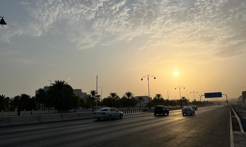Oman CAA's latest weather report predicts fog, dust, and a hint of rain ...