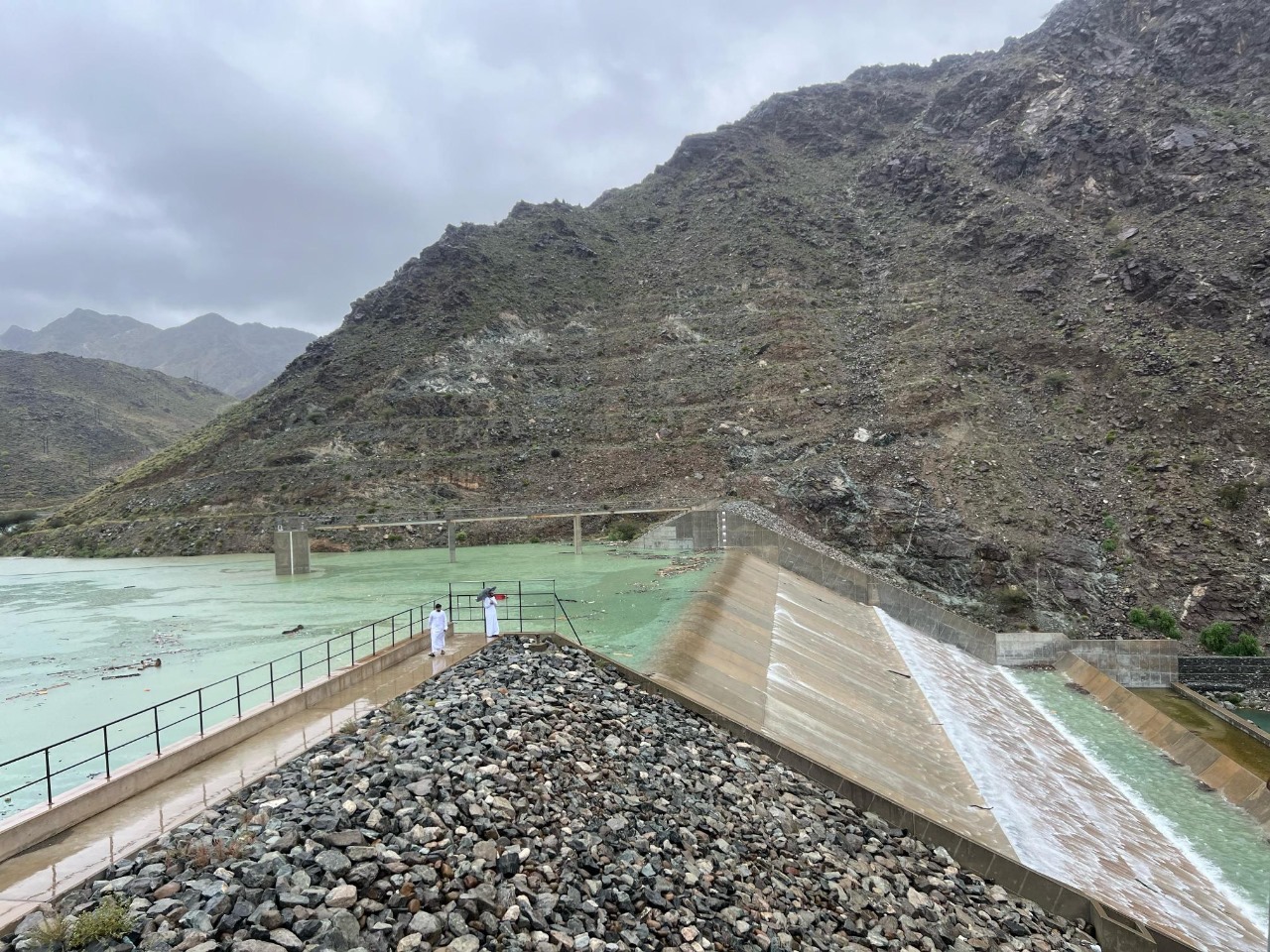 Dams in Oman retain 179 million cubic meters of water following recent ...