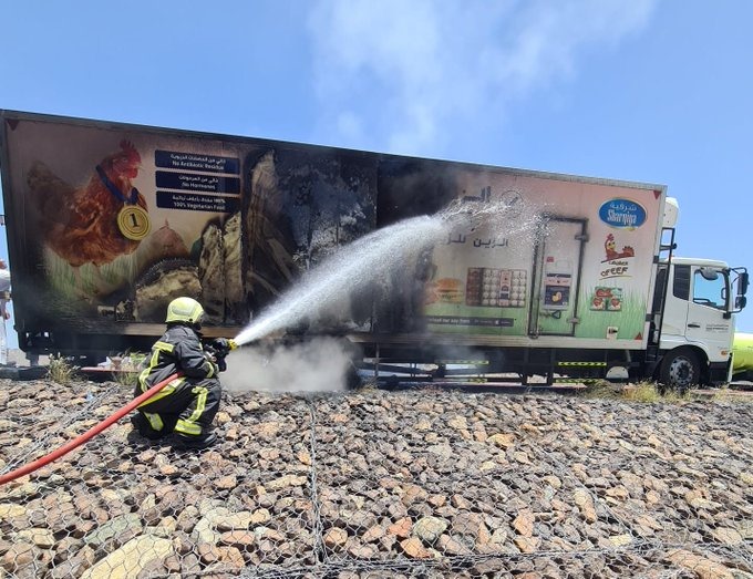 CDAA extinguishes truck fire in Oman’s Mudhaibi Wilayat - The Arabian ...