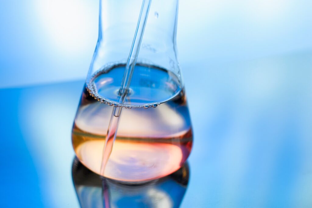 Oman’s ministry cautions against harmful chemical in cosmetics - The ...