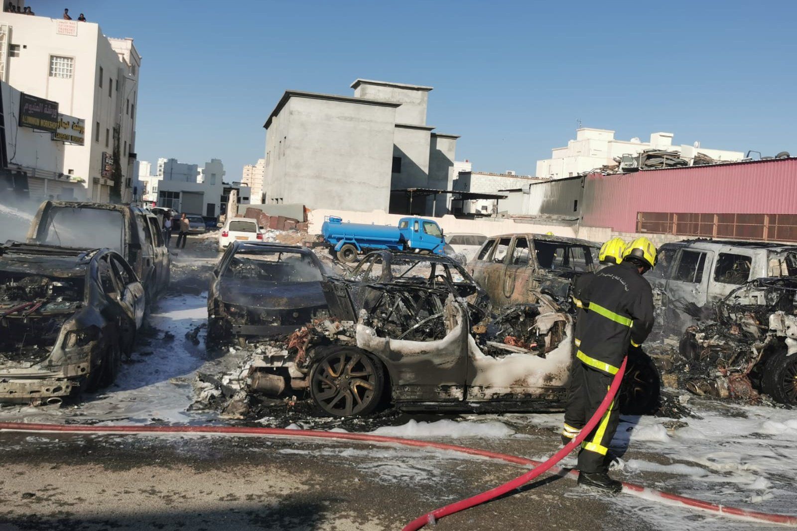 Several vehicles destroyed in fire in Oman’s Maabela Industrial Area ...