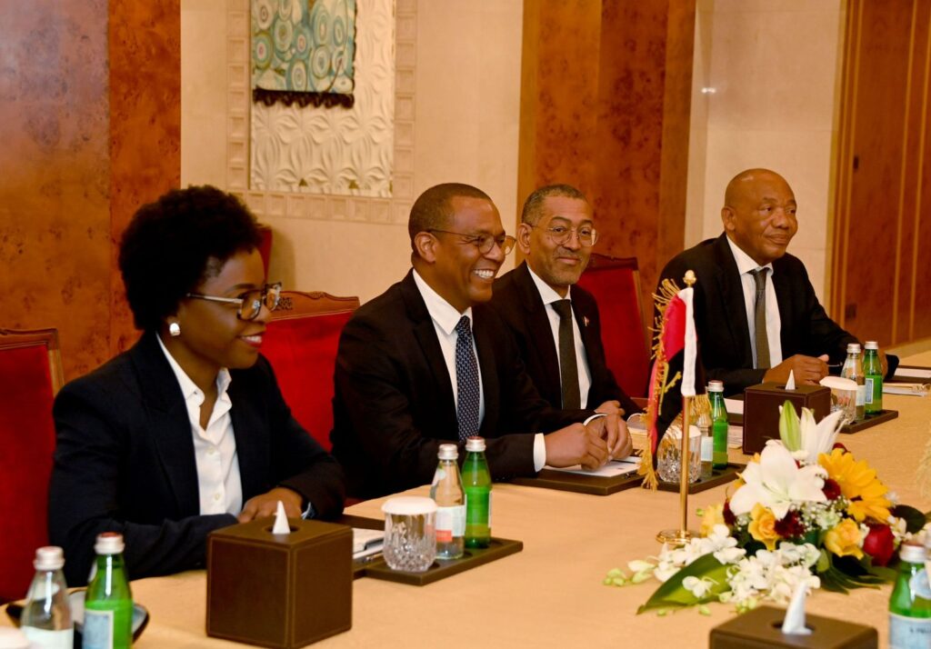 Omani-Angolan joint meeting explores bilateral cooperation - The ...