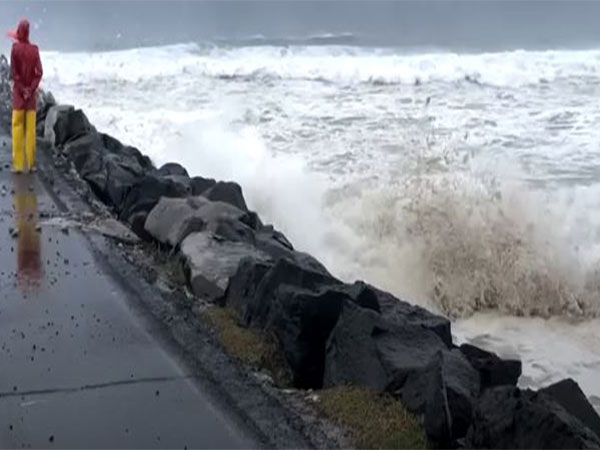 Australia's East Coast braces for Alfred, a rare cyclone threatening ...