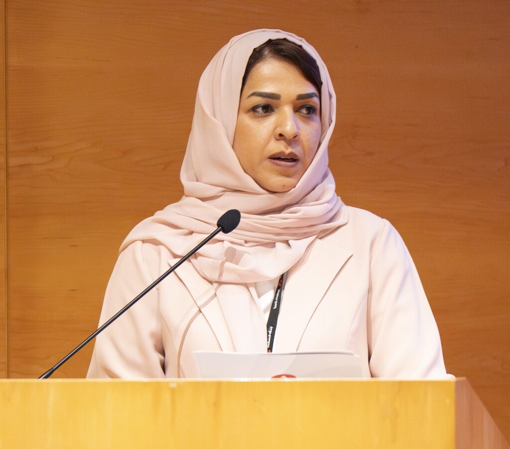 Bank Muscat hosts discussion panel about E-mandate for government ...