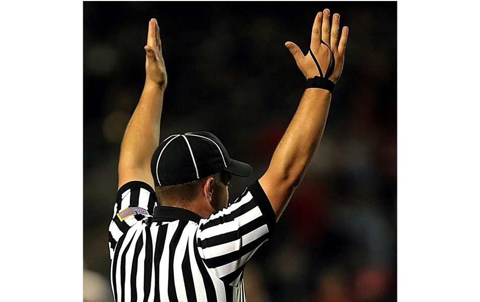 Referee attacks are now a criminal offense in Italy - The Arabian ...