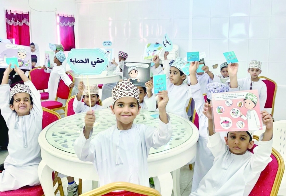 Oman's Ministry of Health prepares schools and universities with ...