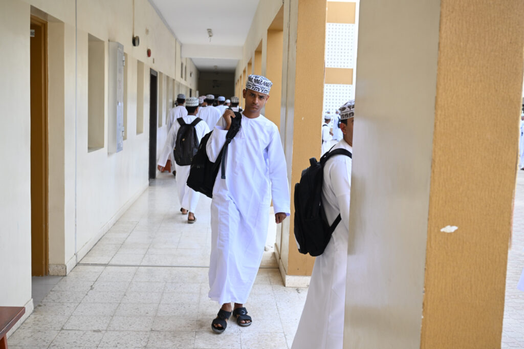 Oman welcomes over 850,000 students as new school year begins - The ...