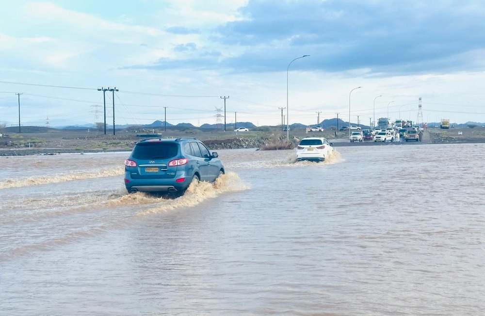 Oman issues safety advisory amid heavy rain and strong winds - The ...