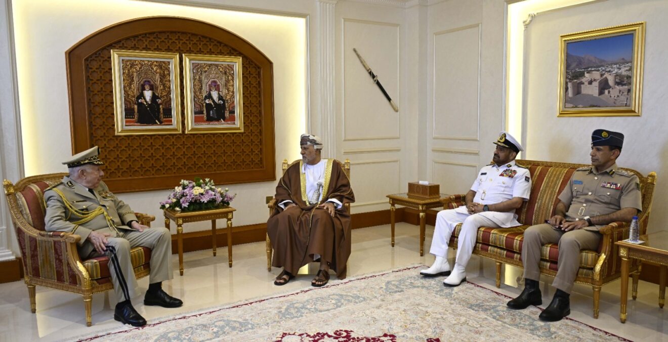 Oman's Deputy Prime Minister for Defence Affairs receives Algerian ...